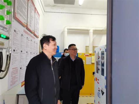 副校长吴中带队开展实验室安全大检查 河南牧业经济学院