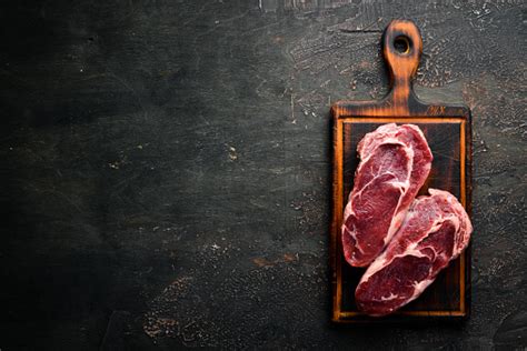 원시 대리석 고기 검은 앵거스 스테이크 Ribeye 오래 된 테이블에서 평면도 텍스트를 위한 여유 공간 고급에 대한 스톡 사진 및 기타 이미지 Istock