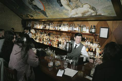 Nyc Cocktail Bar Angels Share Will Pop Up Again For Summer The New York Times