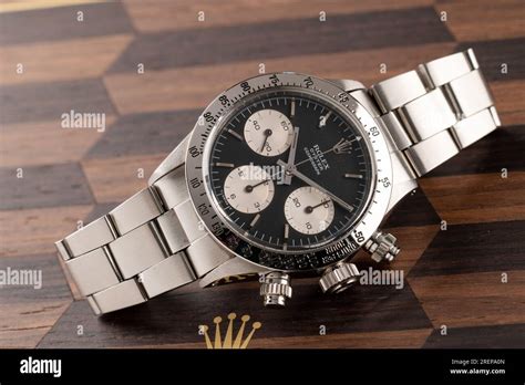 Service Package From A Fully Restored Vintage Rolex Daytona 6265 After