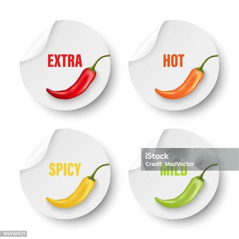 매운 칠리 페퍼 레벨이 있는 현실적인 벡터 라운드 스티커 빨강 주황 노랑 녹색 할라피뇨 고추 강도 측정기 스티커 표시기 고추류에