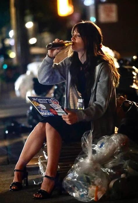 Melissa Benoist On The Set Of Girls On The Bus Rflarrowporn