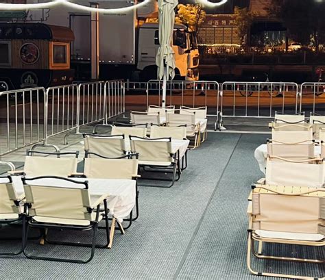 海底捞夜市摆摊？网友：简直降维打击！ 广告狂人