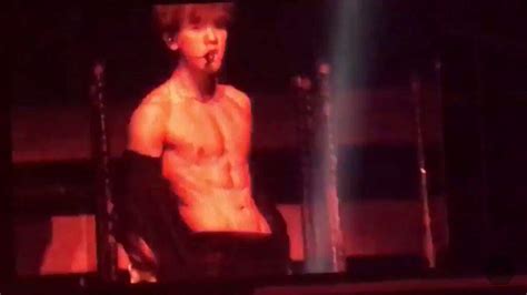 Byun Baekhyun Abs K Pop Amino