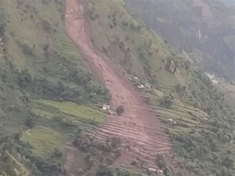 अछाम पहिरो मृत्यु हुनेको संख्या १२ पुग्यो ११ जना बेपत्ता प्रशासन