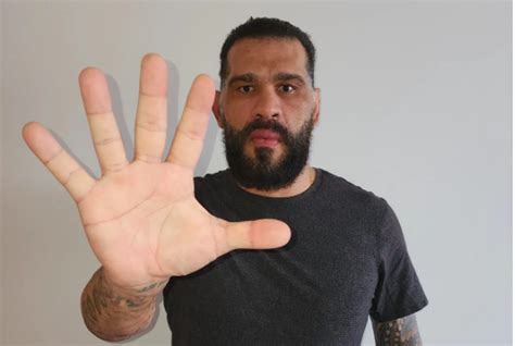 Men With Huge Hands