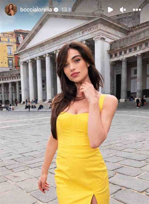 Lorella Boccia Lo Spacco Del Vestito Fa Sognare Che Gambe Chemusica