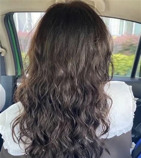 慵懒木马卷烫发 温柔灵动瘦脸女生卷发 美发站