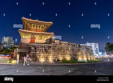 Cityscape At Heunginjimun Dongdaemun Gate In Seoul South Korea Stock