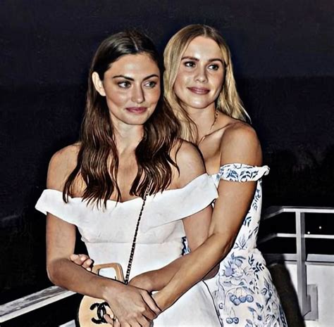 Claire Holt Phoebe Tonkin Claire Holt H2o Mermaids
