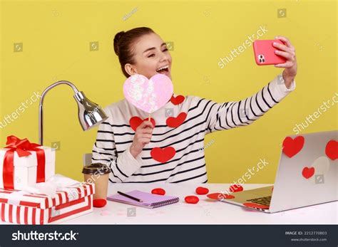 Una Secretaria Est Haciendo El Amor Con Su Jefe Con C Mara Escondida Images Stock Photos D