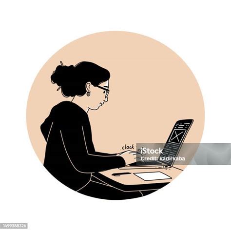 웹 디자인과 웹 코딩을 하는 젊은 여성 웹 디자인 개발 디자인 개념의 벡터 그림입니다 손으로 그리고 스케치하고 낙서합니다 Java 프로그래밍 언어에 대한 스톡 벡터 아트 및