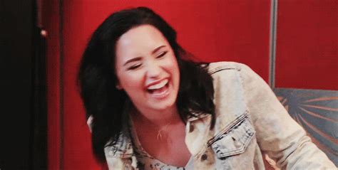 Demi Lovato Gifs Page Wifflegif
