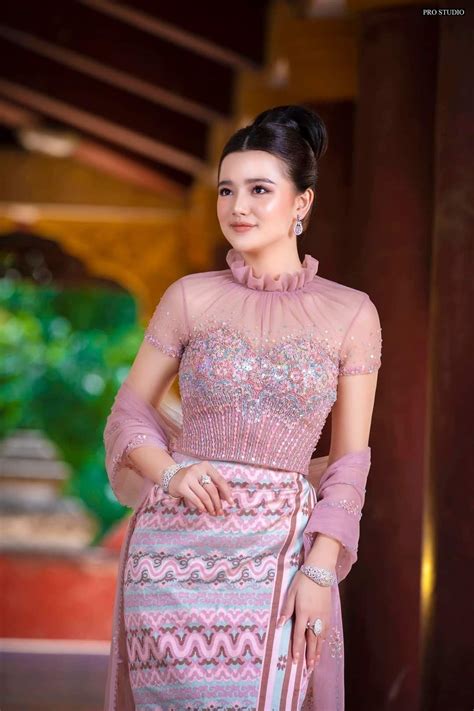 Pin By Ma Nilar On Myanmar Dress Design Traditional Dresses Designs