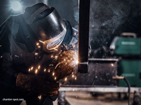 Lassemblage Charpente Métallique Guide Complet 2026