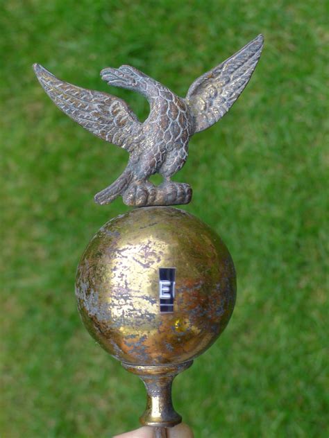 E Lovely Cast Brass Single Antique Eagle Ball Longcase Clock Finial