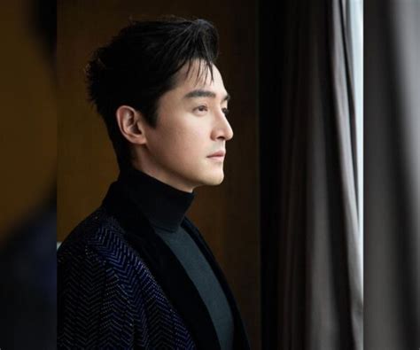 Hu Ge Still “talks” To His Late Mother Thehiveasia