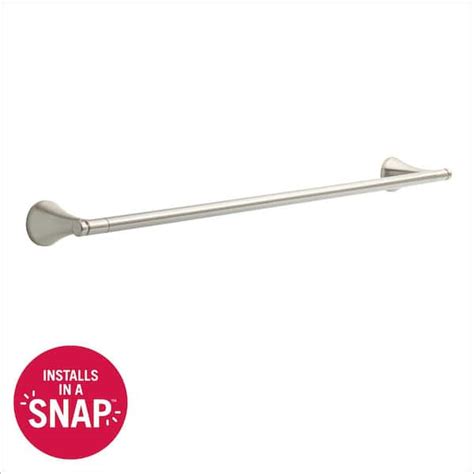 Delta Foundations Design Series Modern 24 In Wall Mount Towel Bar In