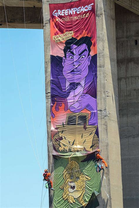 Fundación Greenpeace Argentina 🚨 AcciÓn Activistas De Greenpeace Resisten A 35 Metros De