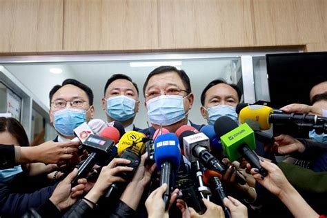 С Эрдэнэ Нэр дэвшигчдийнхээ баримт бичгийг СЕХ нд албан ёсоор хүргүүллээ