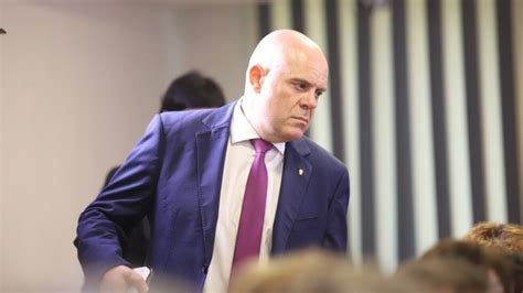 Иван Гешев влиза в политиката