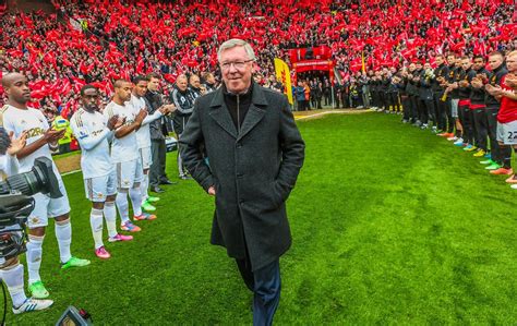 سرت سلامت سر الکس فرگوسن ۸۲ ساله شد طرفداری