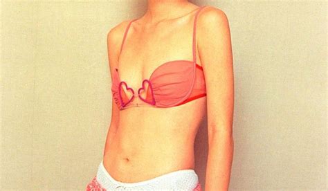 รวมรูปภาพของ หลิน มชณต เดินแบบใส่ชุดซีทรู โหดจัด เท่าที่เคยเห็นมา รูปที่ 11 จาก 11