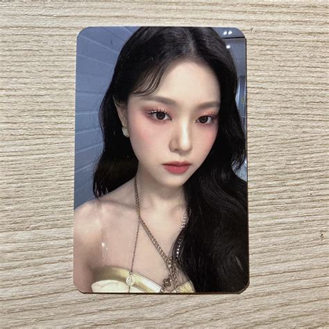 Loona Hyunjin 1st World Tour Vip Package Photocard Depop