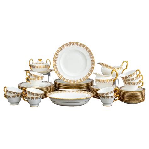Royal Crown Derby Heraldic Gold Dinner Service For Sale At 1stdibs