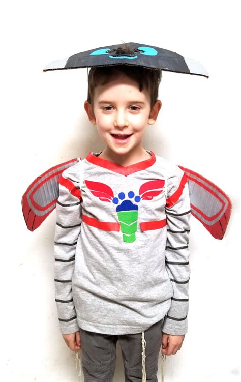 How To Make A Pj Robot Costume Moms And Crafters