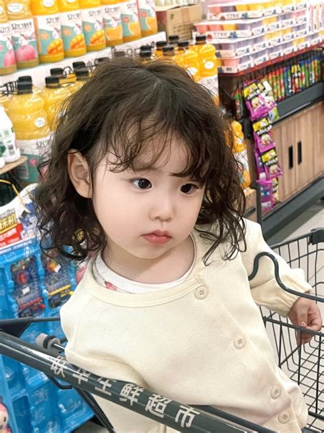 Kiểu Tóc Mái Cho Bé Gái Siêu Xinh Và Cách Cắt Tết Tại Nhà Cực Dễ