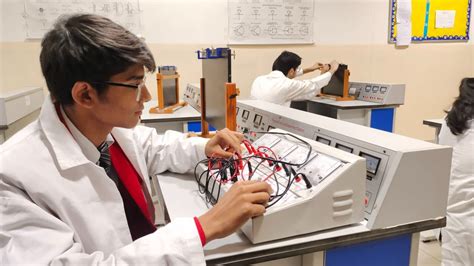 Science Lab GD Goenka Indirapuram