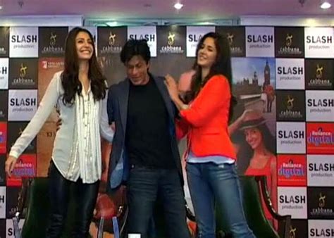 Srk Begins Promotions Of Jab Tak Hai Jaan From Yash Chopra S Hometown
