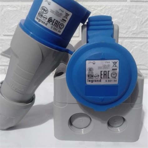 Jual Socket Surface Mounting Plug Socket 3 Pin 16a Legrand Shopee