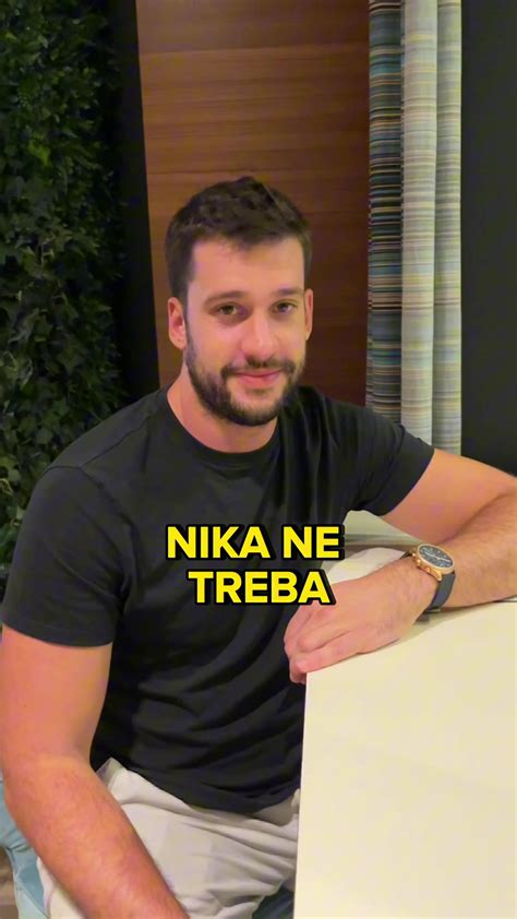 Dalmatinski Par U Dućanu Ne Možemo Mi Imat Normalan Odlazak U Dućan