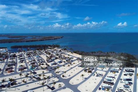 키 웨스트 플로리다 키스 미국에 가는 길에 유명한 다리와 섬의 공중 보기 멋진 풍경 휴가 여행 여행 목적지 열대 풍경 0명에 대한 스톡 사진 및 기타 이미지 Istock