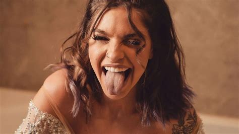 „ამასაც გამოეკიდება ხალხი“ რატომ არ ცხოვრობენ ბავშვები თი მაჭავარიანთან 18 05 2022 ს