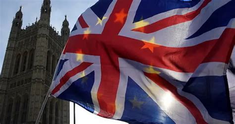 مکانهای مرموز دنیا را بشناسید۱۰ مورد از مرموزترین مکان های جهان که