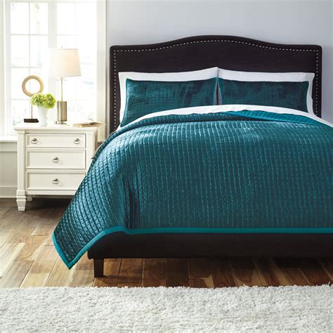 Peacock Color Bedding