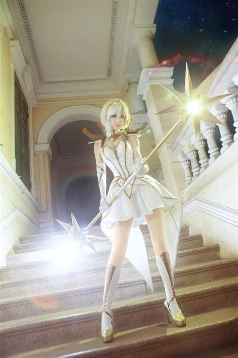 英雄聯盟 光輝女郎拉克絲 Cosplay 每日頭條