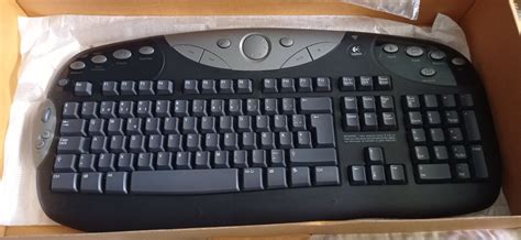 Новая клавиатура и мышка беспроводная Logitech 900 грн Периферійні пристрої Дніпро на Olx