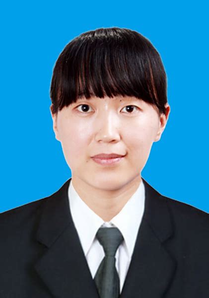 证件照西服女士 西服证件照女士 伤感说说吧