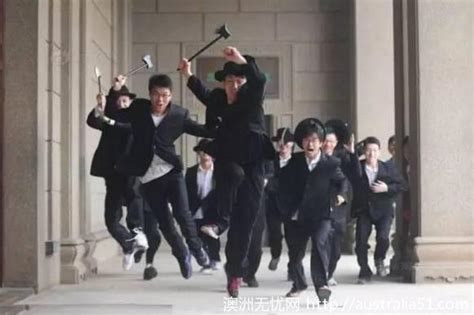 The Students At A University In Kunzhou Took Naked Graduation Photos But The Story Behind Them