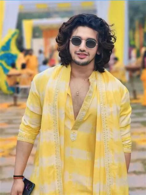 Vishal Pandey Age Height Weight Family Wife Net Worth Biography More Biography Wallah