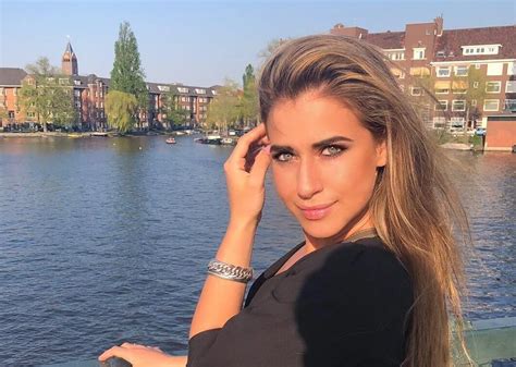 Lotte Van Leeuwen Van Het Realityprogramma Love Island Is Aangenaam