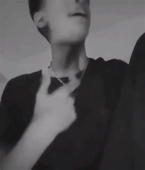 اهنگ درسته بازی خوبه ولی نه با قلب یکی