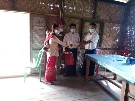 လေရှီးမြို့၌ လူမှုဝန်ထမ်းဦးစီးဌာနမှကိုယ်ဝန် ဆောင်မိခင်နှင့် အသက် ၂ နှစ