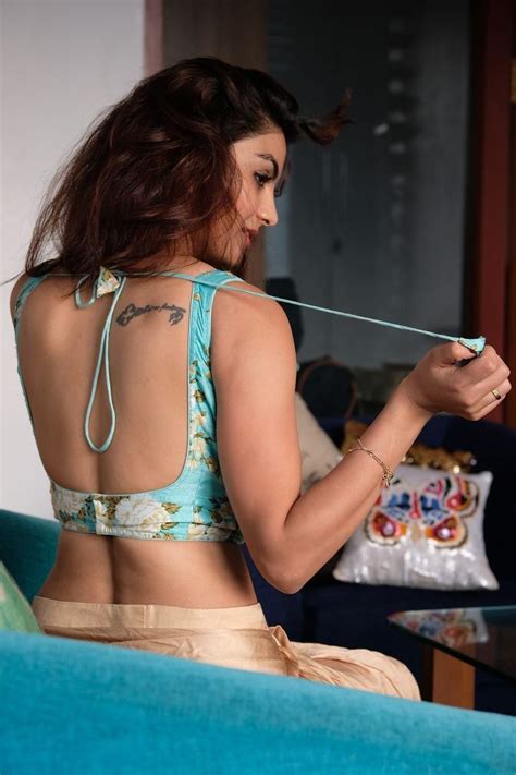 Pin On Anveshi Jain High Neck Bikinis Sports Bra Bollywood Fashion