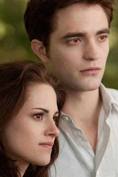 Bella Swan Makeup Tutorial Tanya Burr Shows Us How To Get The Twilight