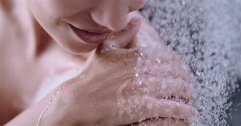 21208 Videos De Chicas Bañándose Desnudas Videos De Stock